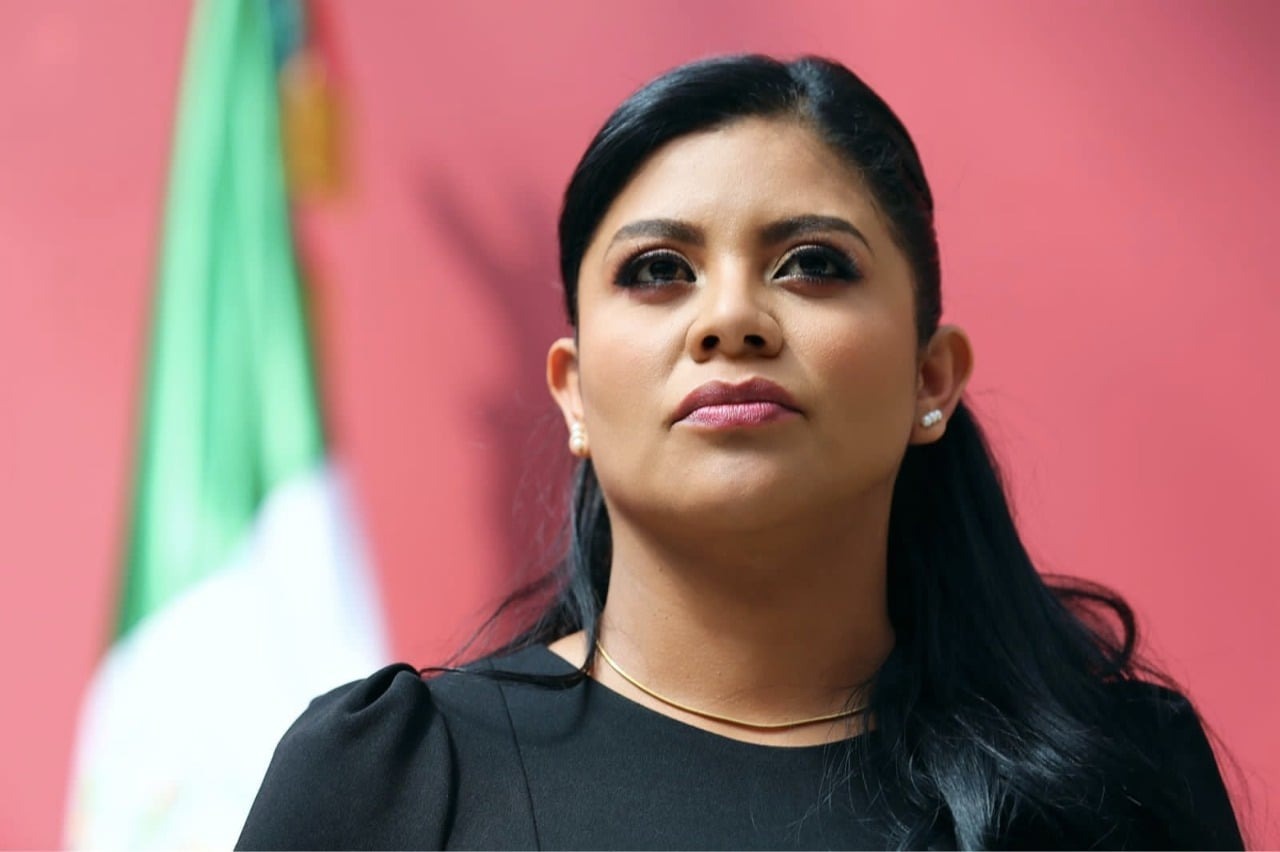Montserrat Caballero no busca cargos federales