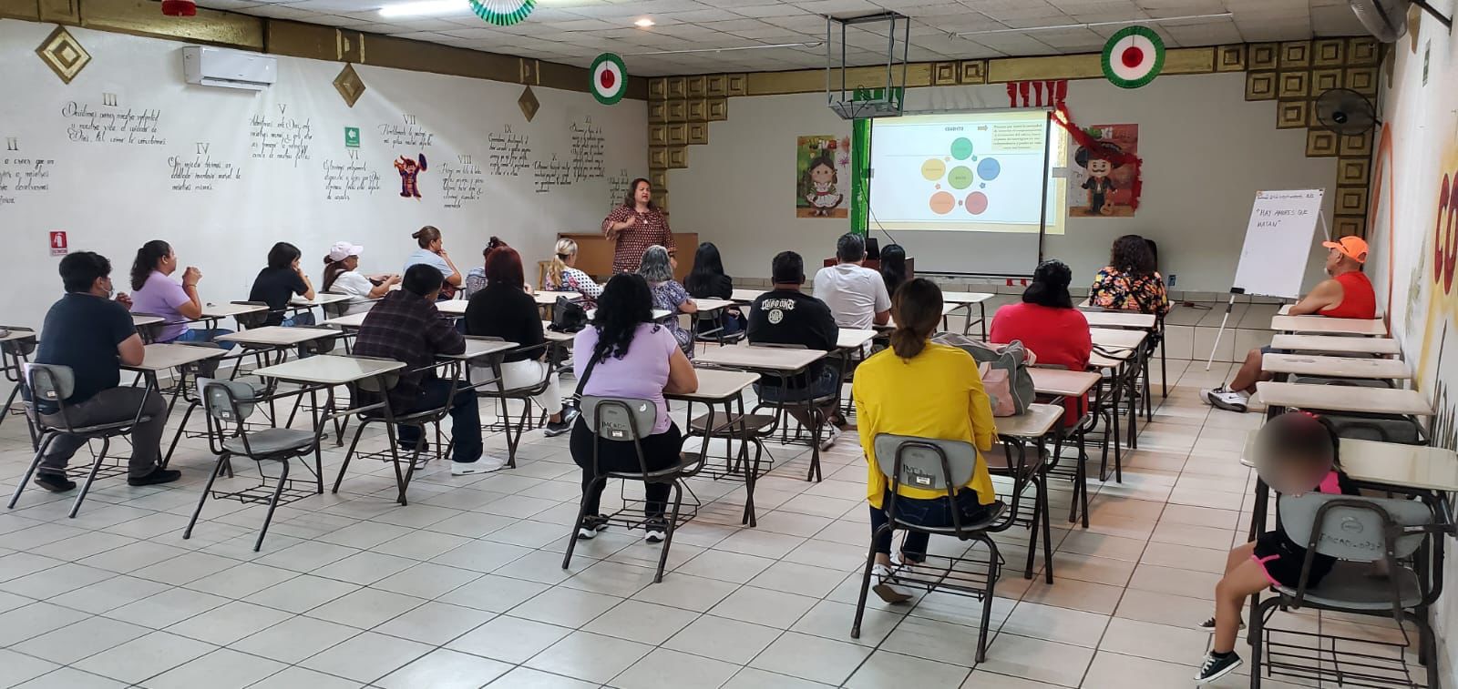 Familias de personas en adicción también reciben terapia en IMCAD