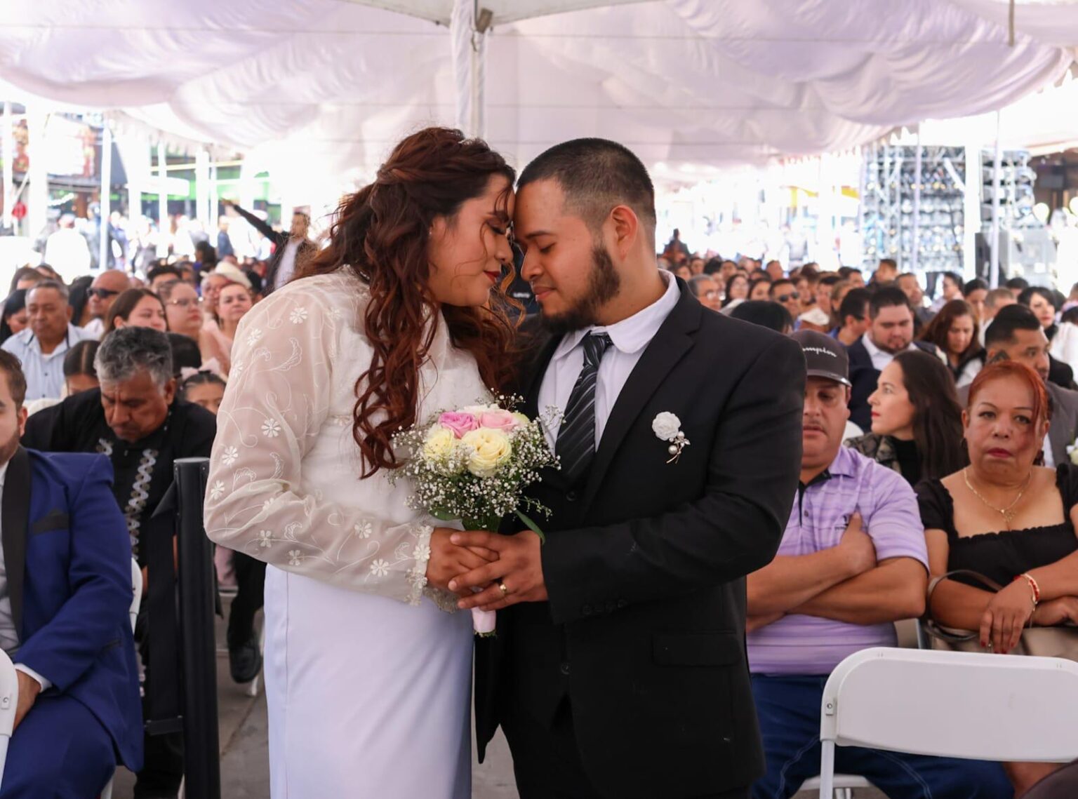 Más de 200 parejas se inscriben a matrimonios colectivos